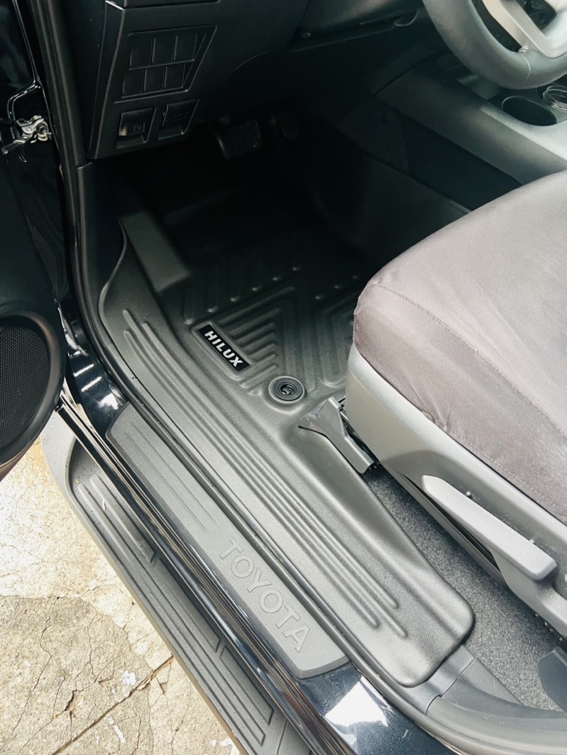 TOYOTA HILUX 2016-2025 5D DEEP DISH MATTING FULLY EXTENDED (REVO G ...