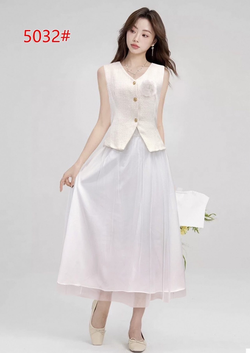 BKK Trending Coordinates Tweed vest and Mesh long skirt | Shopee ...