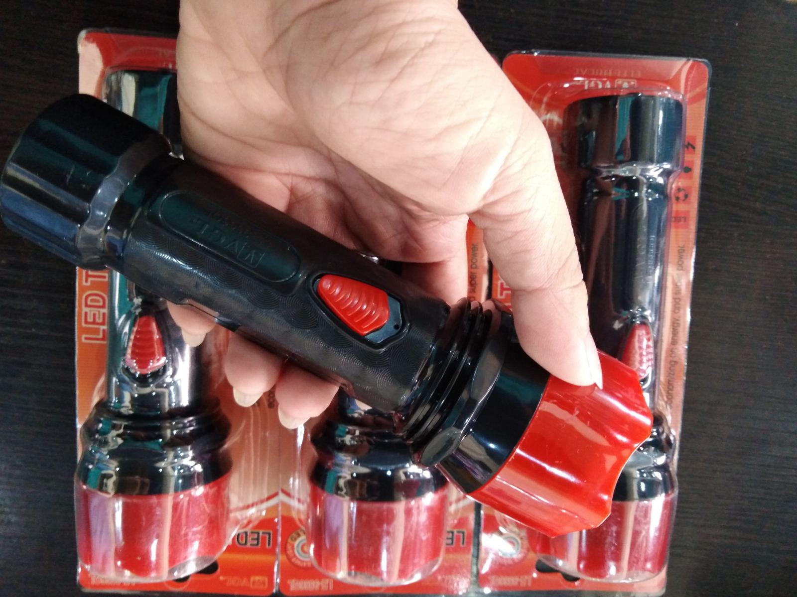 VGL RECHARGEABLE FLASHLIGHT ( LE 9566QL ) | Shopee Philippines