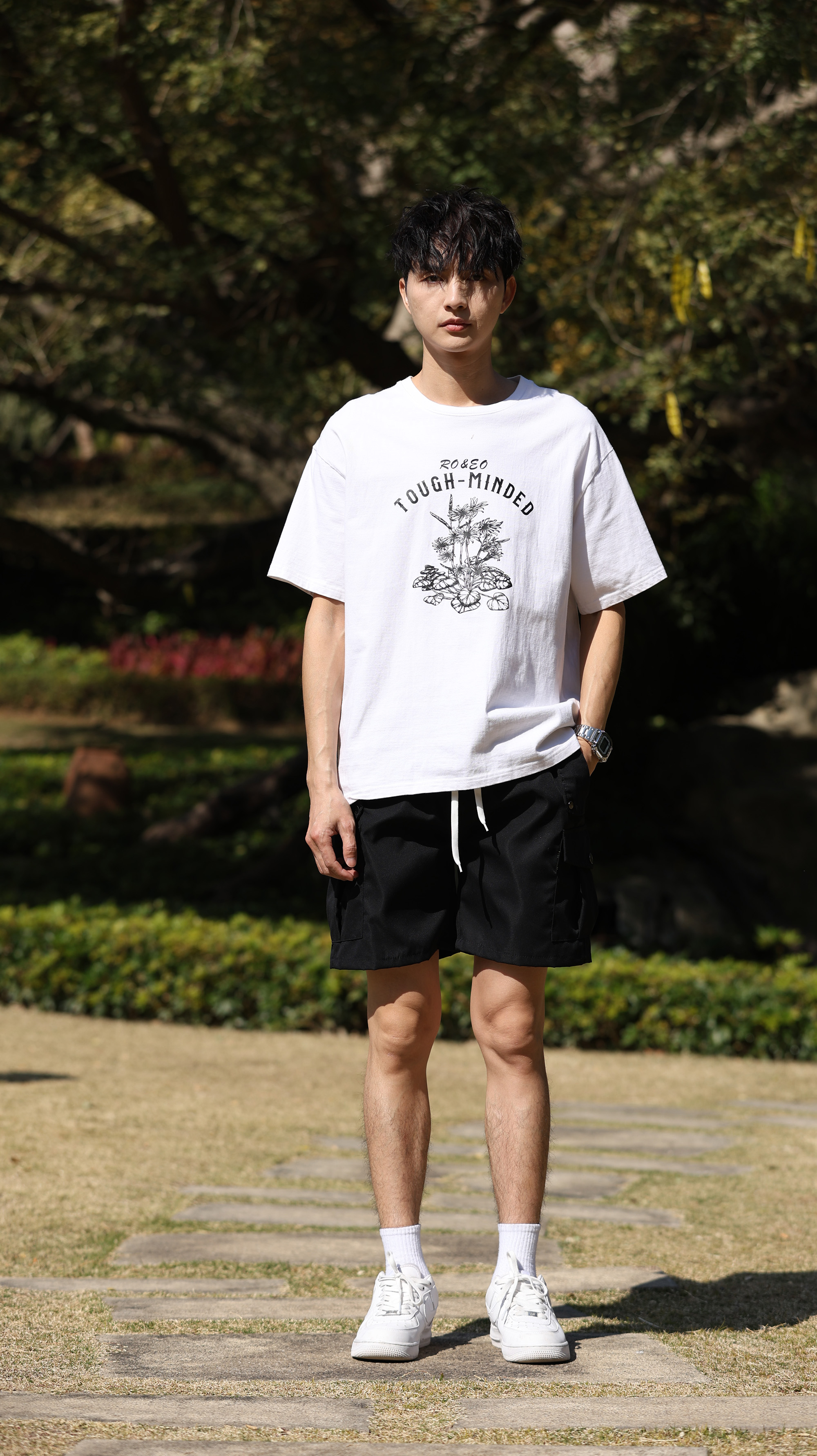 Cargo shorts sa itaas ng tuhod Elasticated waist Button pockets ...