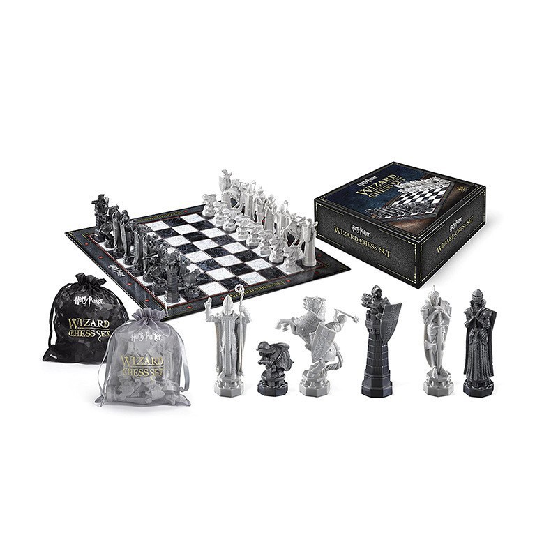 Harry Potter Wizard Chess Set 47x47cm - The Noble Collection - 32 ...