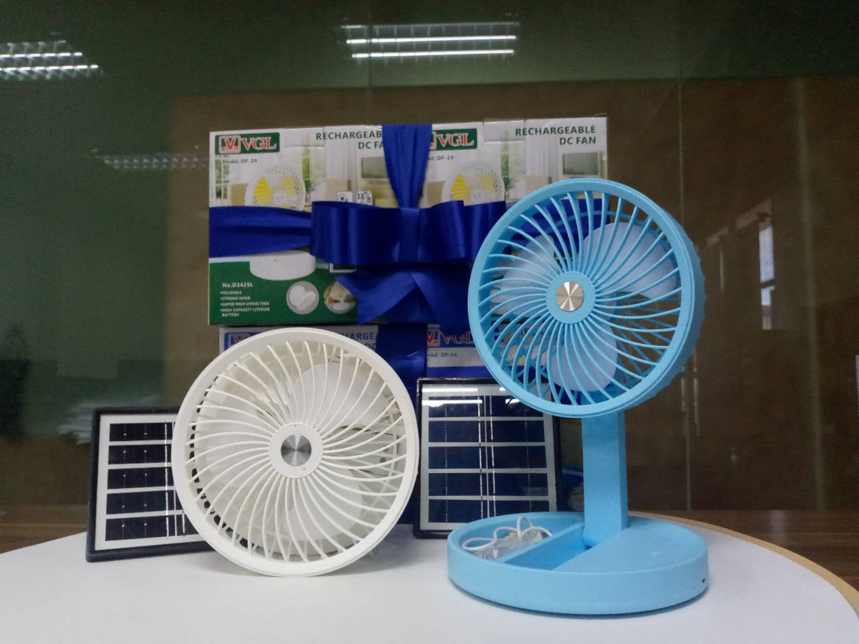 VGL SOLAR FOLDABLE DESK FAN ( DF24 D342SL ) | Shopee Philippines