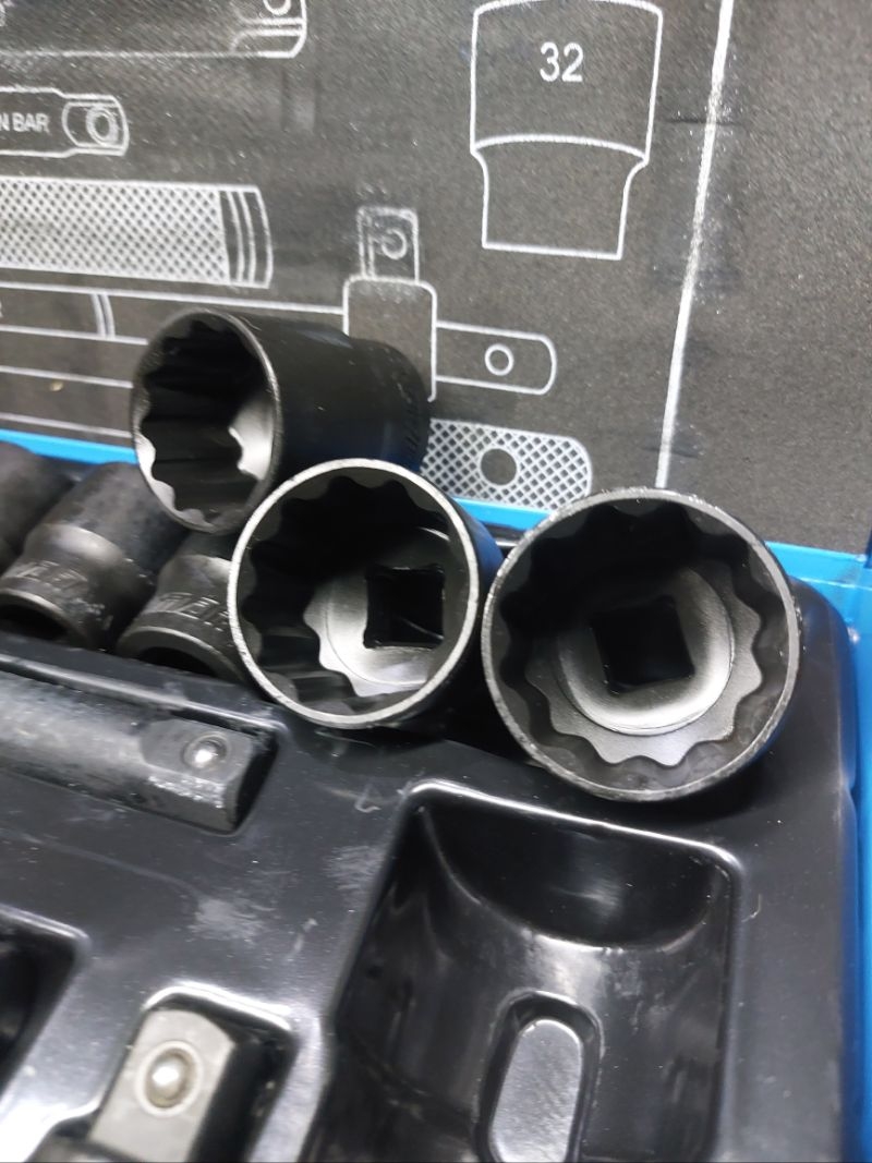24PCS 1/2 DRIVE SOCKET SET 6POINT and flower type FLYMAN USA | Shopee ...