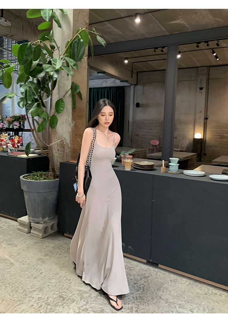 Beryl Spaghetti Straps Slim Fit Long Dress Normcore Style Inner Slip ...