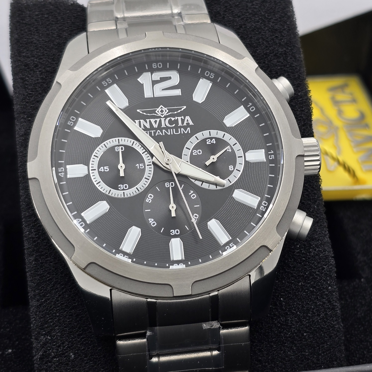 Invicta 47511 TI-22 Quartz Black Dial Titanium 44.5mm Men's Watch ...