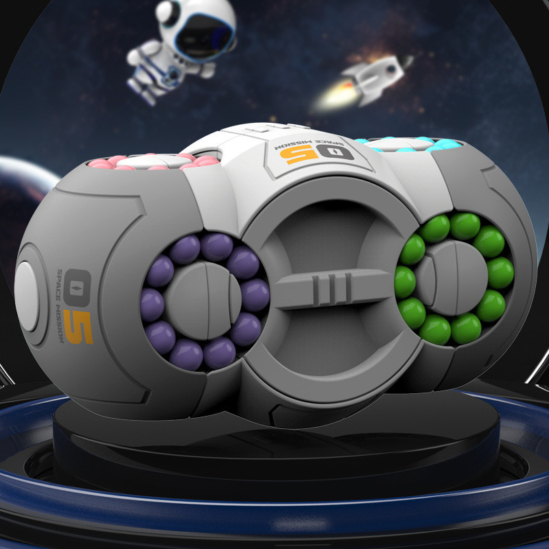 Eight-sided space cube multiple three-dimensional Rubik's cube rotating ...