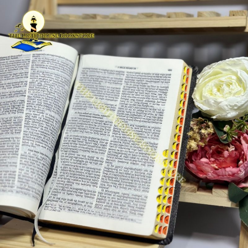 ANG BIBLIA TAGALOG BIBLE BIG SOFT LEATHER GOLD EDGE / LUMA AT BAGONG ...