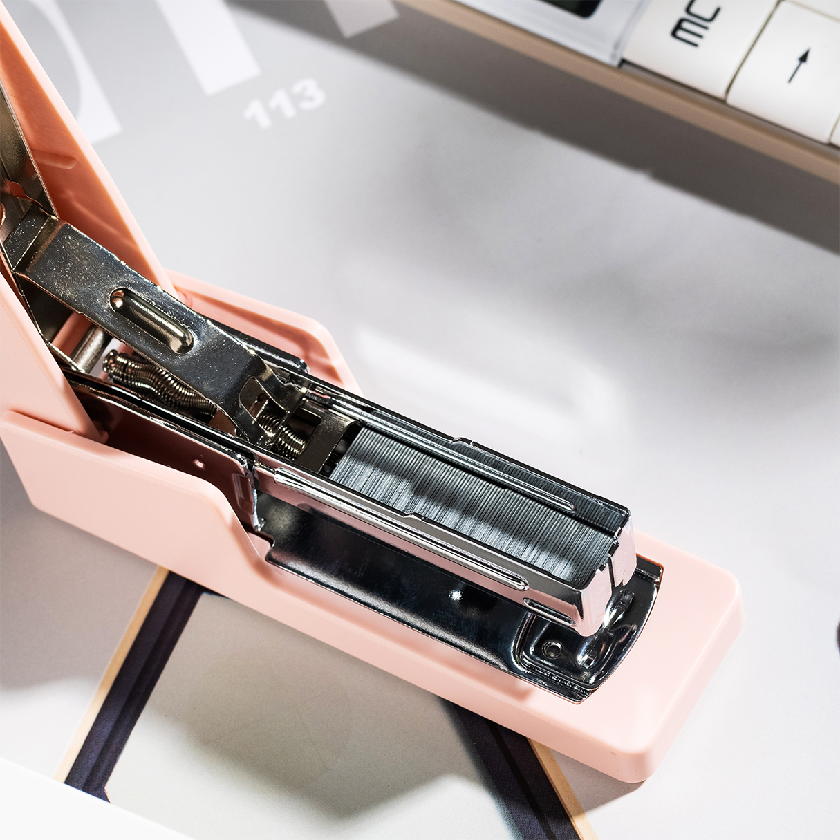 Deli NS084 Nusign Stapler Up to 20 Sheets 24/6 & 26/6 | Shopee Philippines