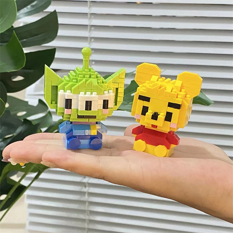 【DUZ】Mini Building Blocks Assembled Small Sanrio Particles Toys For Kid ...