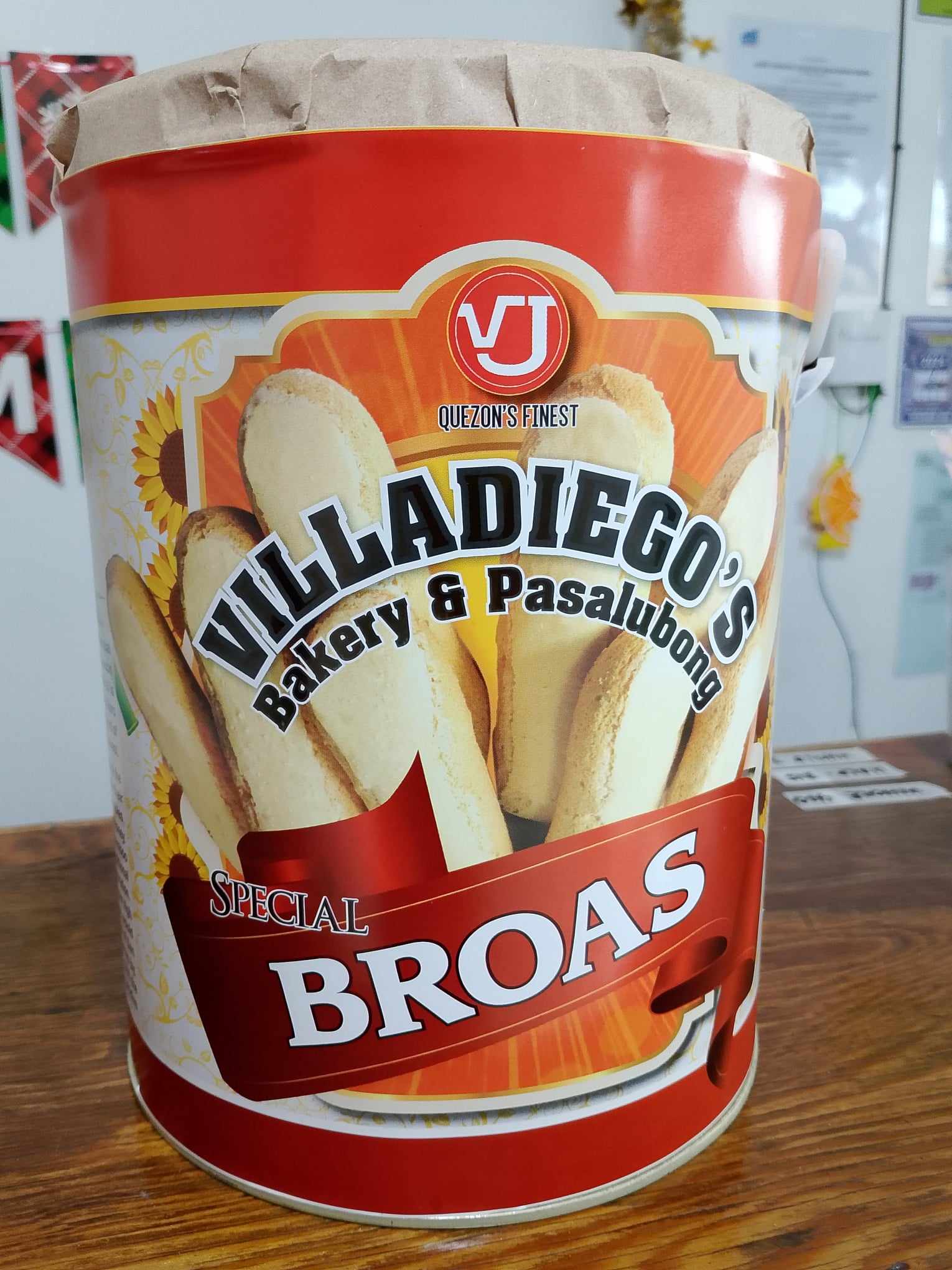 Villadiego's Broas in Can Snacks Cookies Desserts Wafers Pasalubong ...
