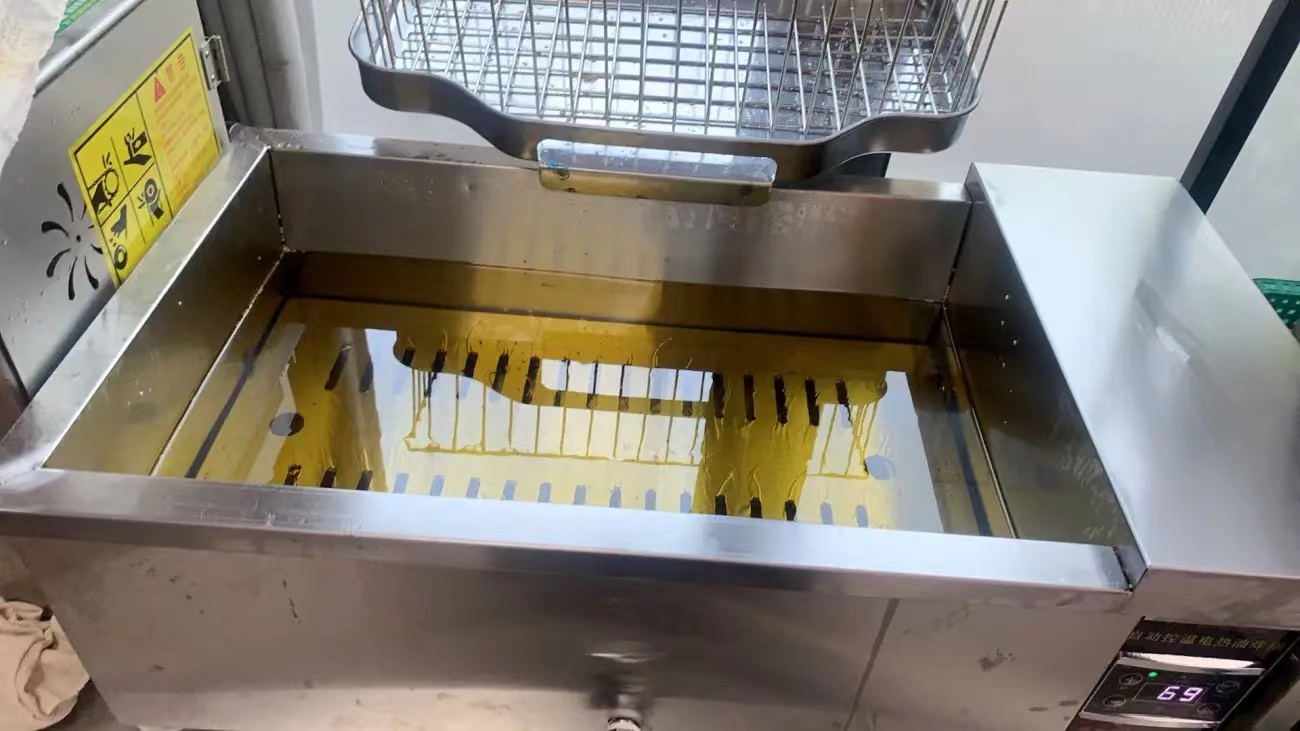 220V 4000W Commercial Electric Fryer Automatic Fritters Machine for ...