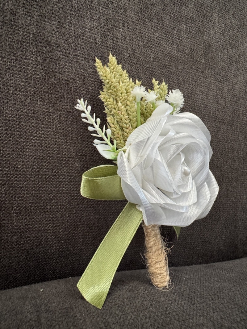 Wedding chest corsage for groom/bestman/primary sponsors | Shopee ...