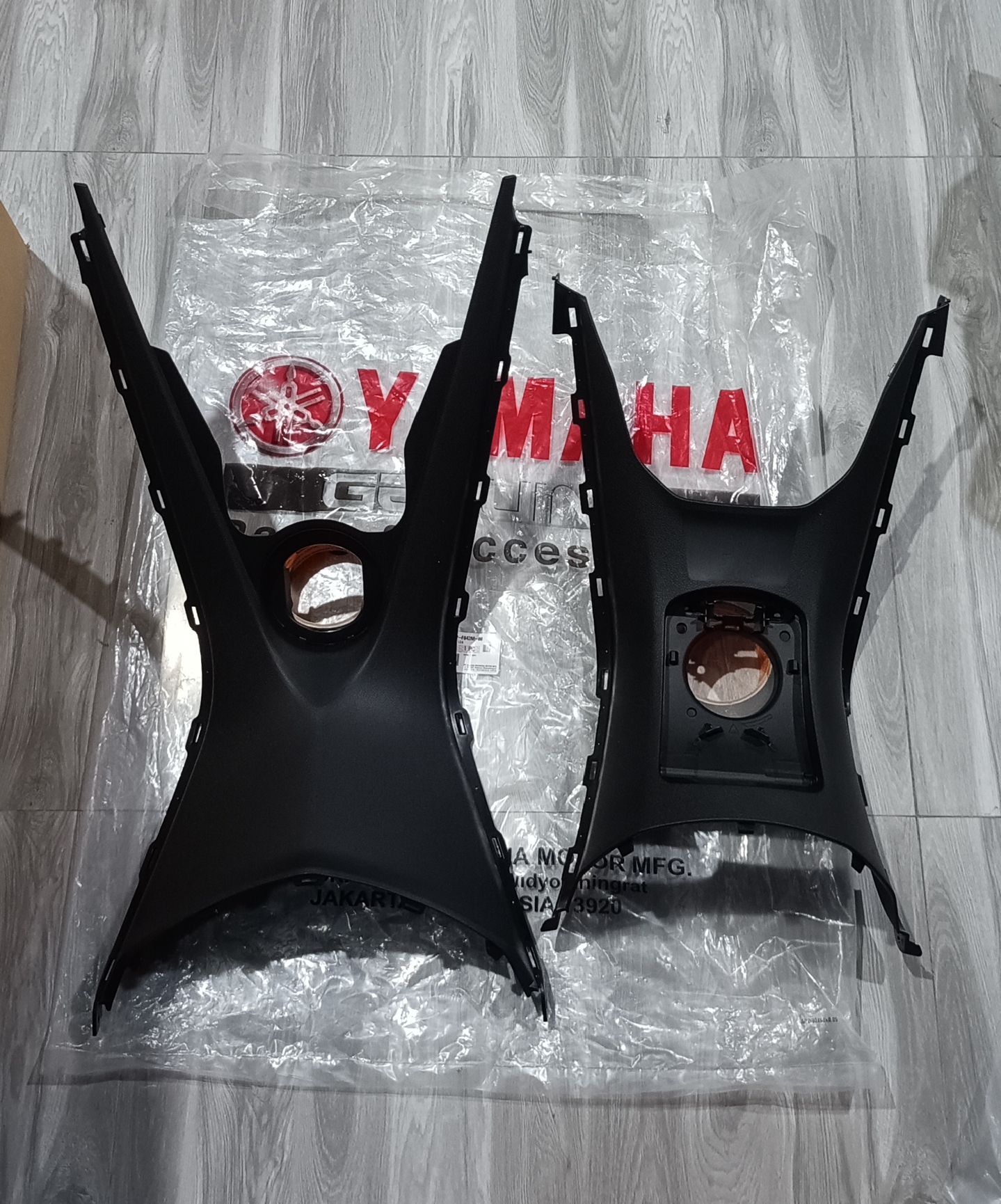 YAMAHA NMAX V1 / V2 COVER 1 GAS TANK COVER ORIGINAL GENUINE | Shopee ...