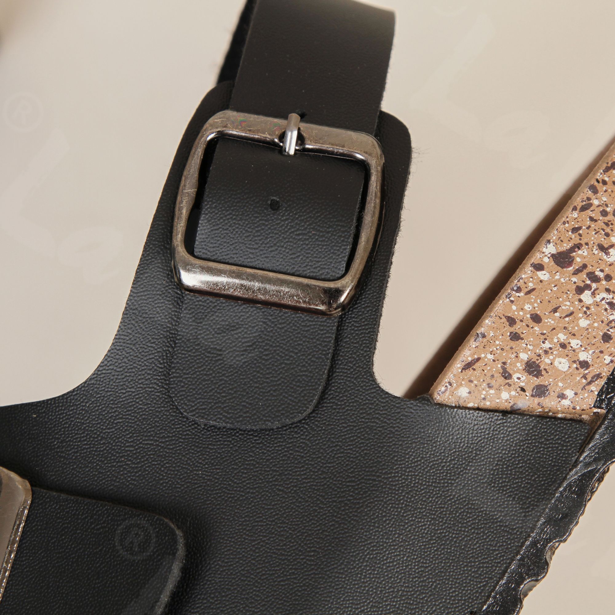 LALA Rubber sandals with Leather strap Lock buckle for Men and Women ...