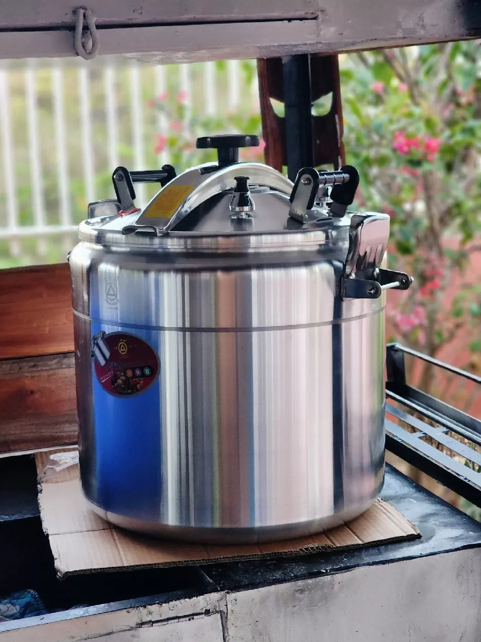 Heavy Duty Commercial Pressure Cooker explosion-proof thickened gas ...