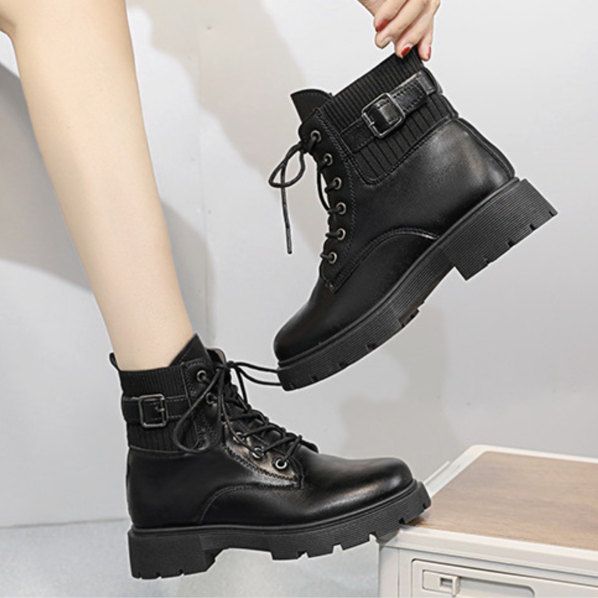 Size 35-40 Soft Leather Short Boots Lace Up Martin Boots Women's ...