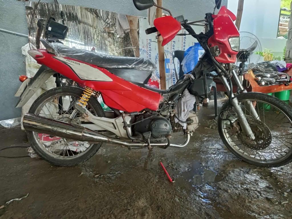 XRM 125 CHICKEN PIPE Pure Stainless ( Plug And Play) | Shopee Philippines