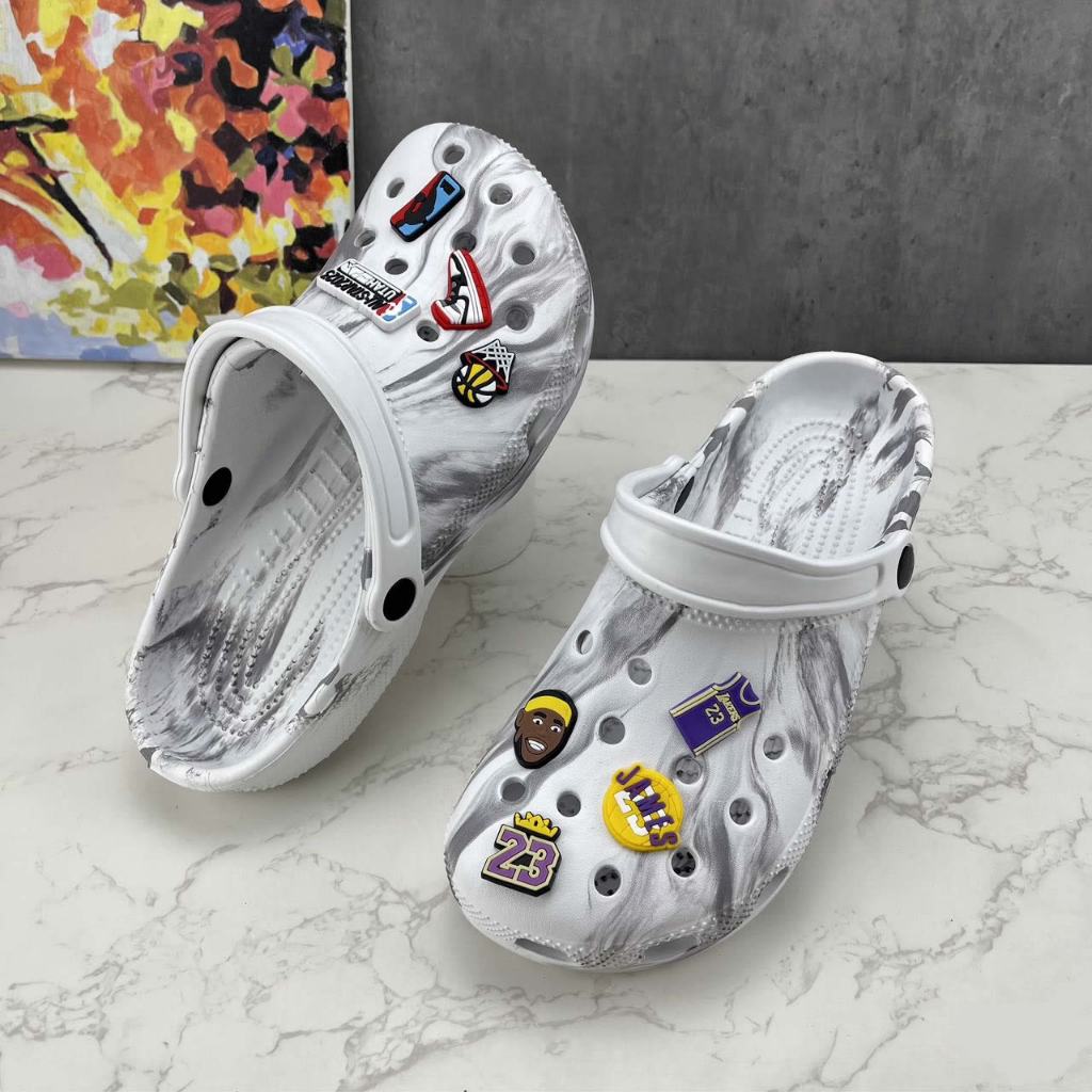 Classic Crocs couple casual sandals solid color official same style men ...