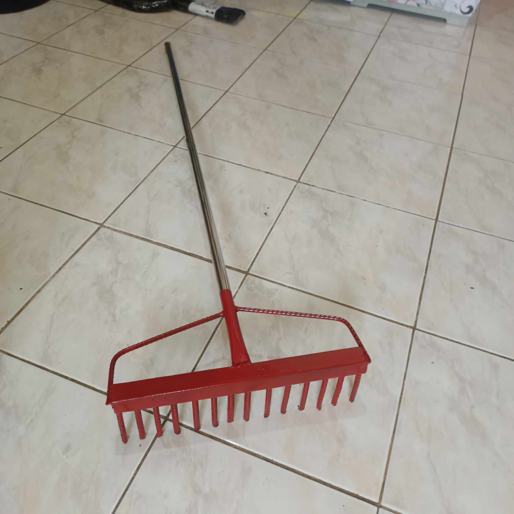 Heavy Duty Garden Rake Kalaykay 4ft 14 tooth (Stainless Tubo) | Shopee ...
