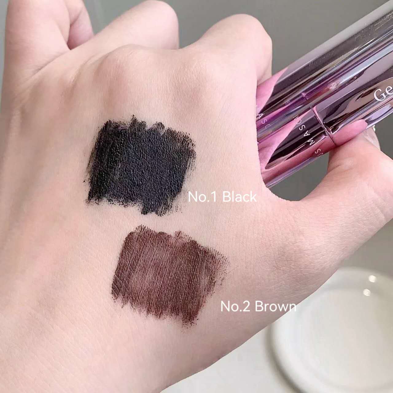 New GeGe Bear Eye Fiber warp voluminous mascara 2 color | Shopee ...