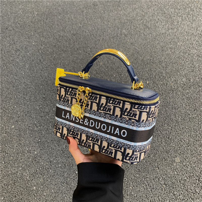 High quality women's bag, box bag, fashionable chain bag, crossbody bag ...