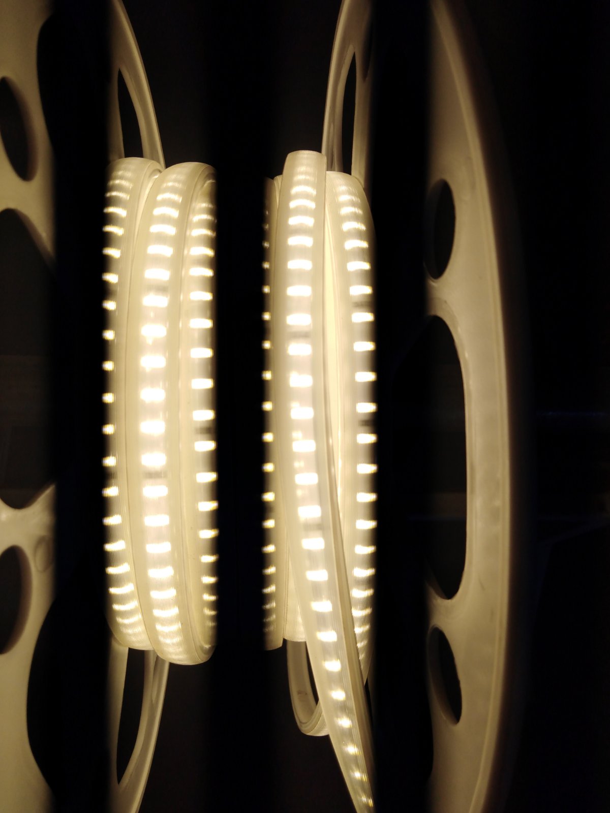 VLG LED STRIP LIGHT 1 METER ROLL ( VL-2835 120D 8MM 8W ) | Shopee ...