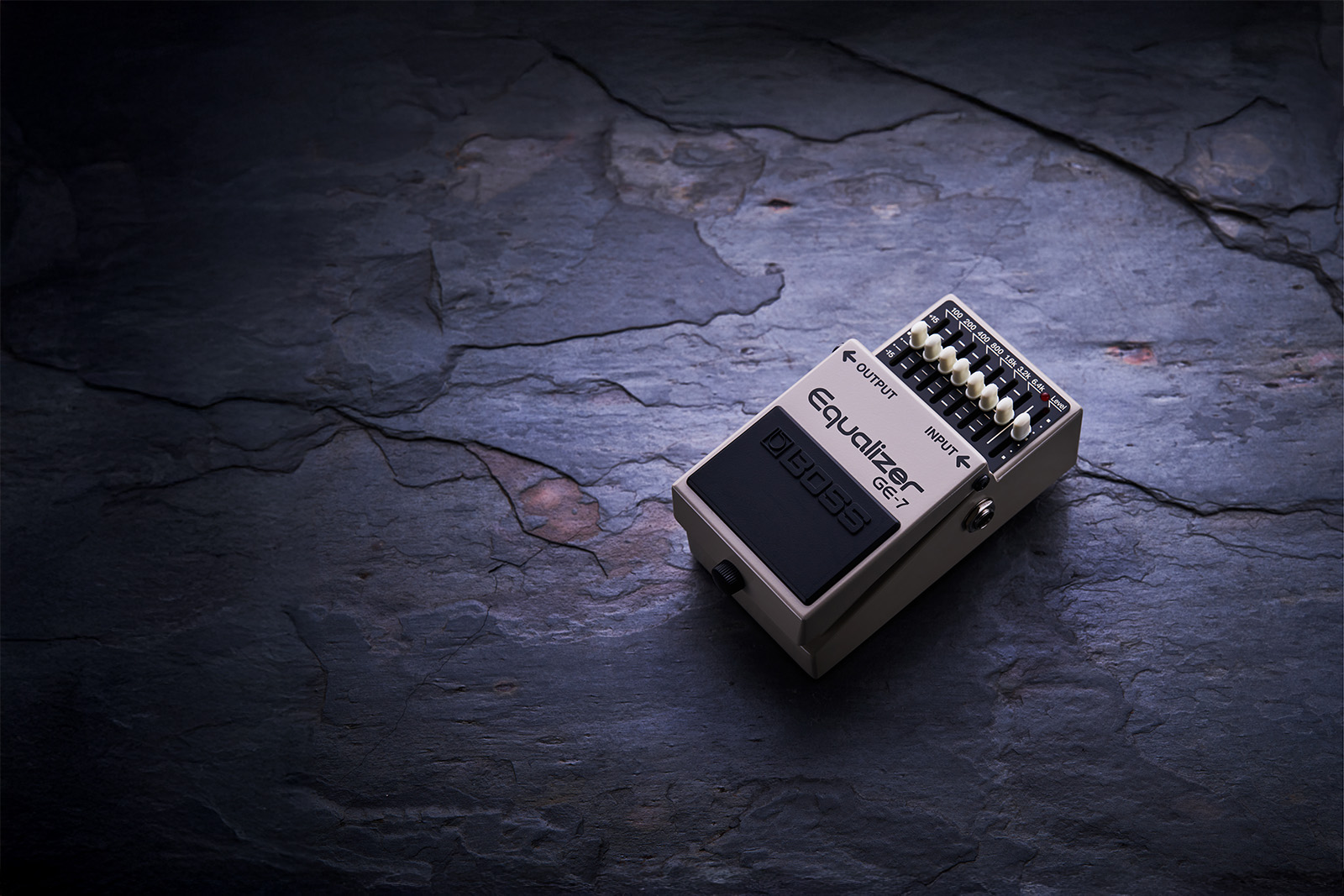 BOSS GE-7 Graphic Equalizer 7-band EQ 100Hz-6.4KHz Guitar Effect Pedal ...