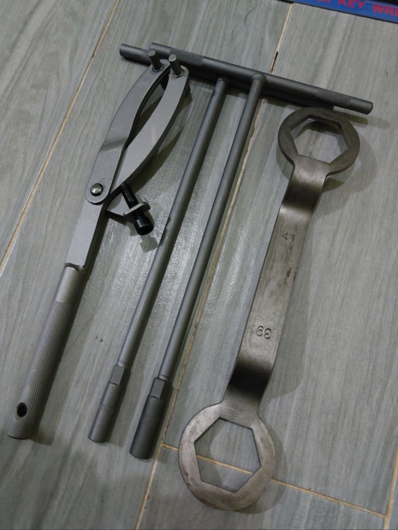 ORIGINAL USA BRAND MOTORCYCLE TOOLS SET PANG GILID BUNDLE PACKAGE ...