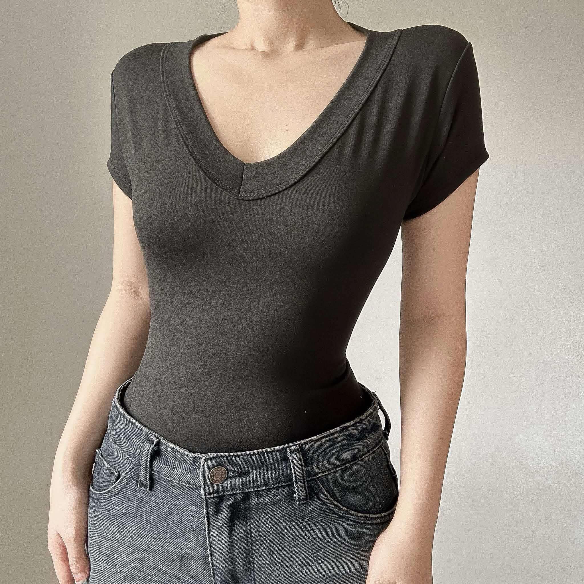 V-Neck Top for Woman Double Lining Front T-Shirts Blouses Body Hugging ...