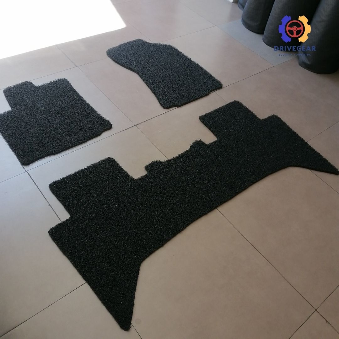 Toyota Hilux 2016 - present PVC Spaghetti Car Floor Matting with Anti ...