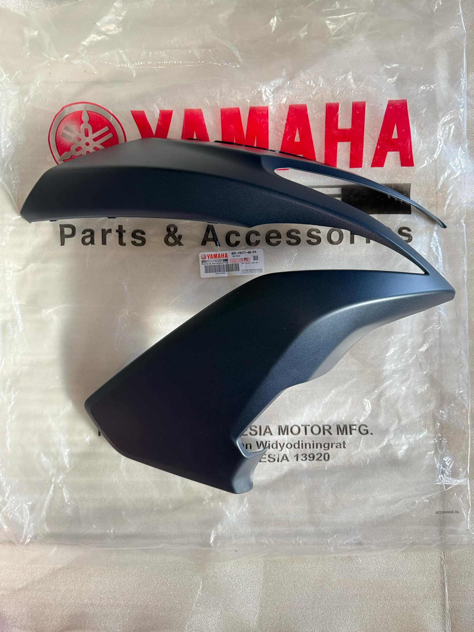 YAMAHA AEROX V1 BODY COWLING RIGHT SIDE MATTE BLUE B65-F8377-00-P4 ...