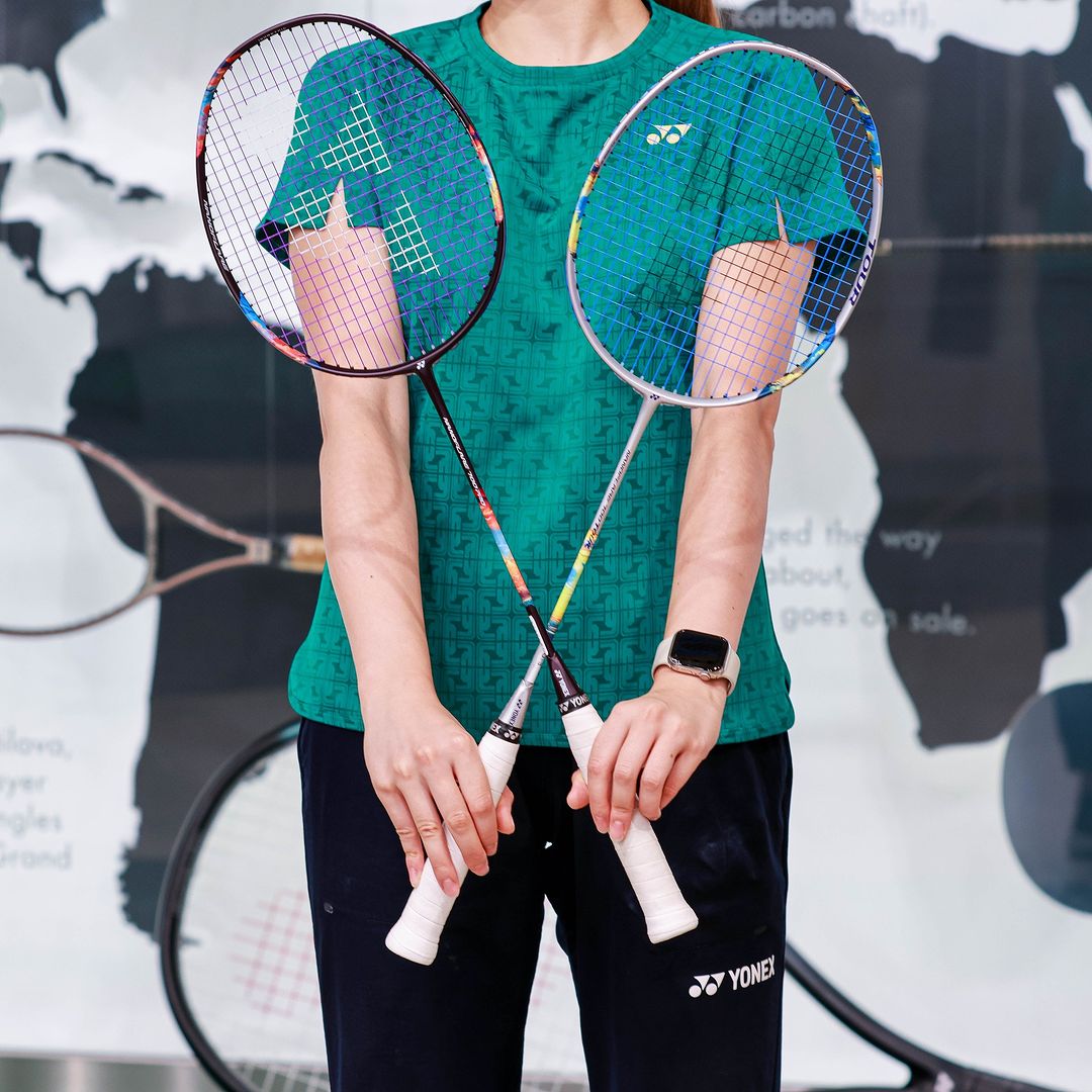 YY badminton racket original NANOFLARE 700 PRO Frame with string ...