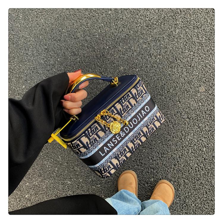 New fashionable multifunctional shoulder crossbody bag, square box bag ...