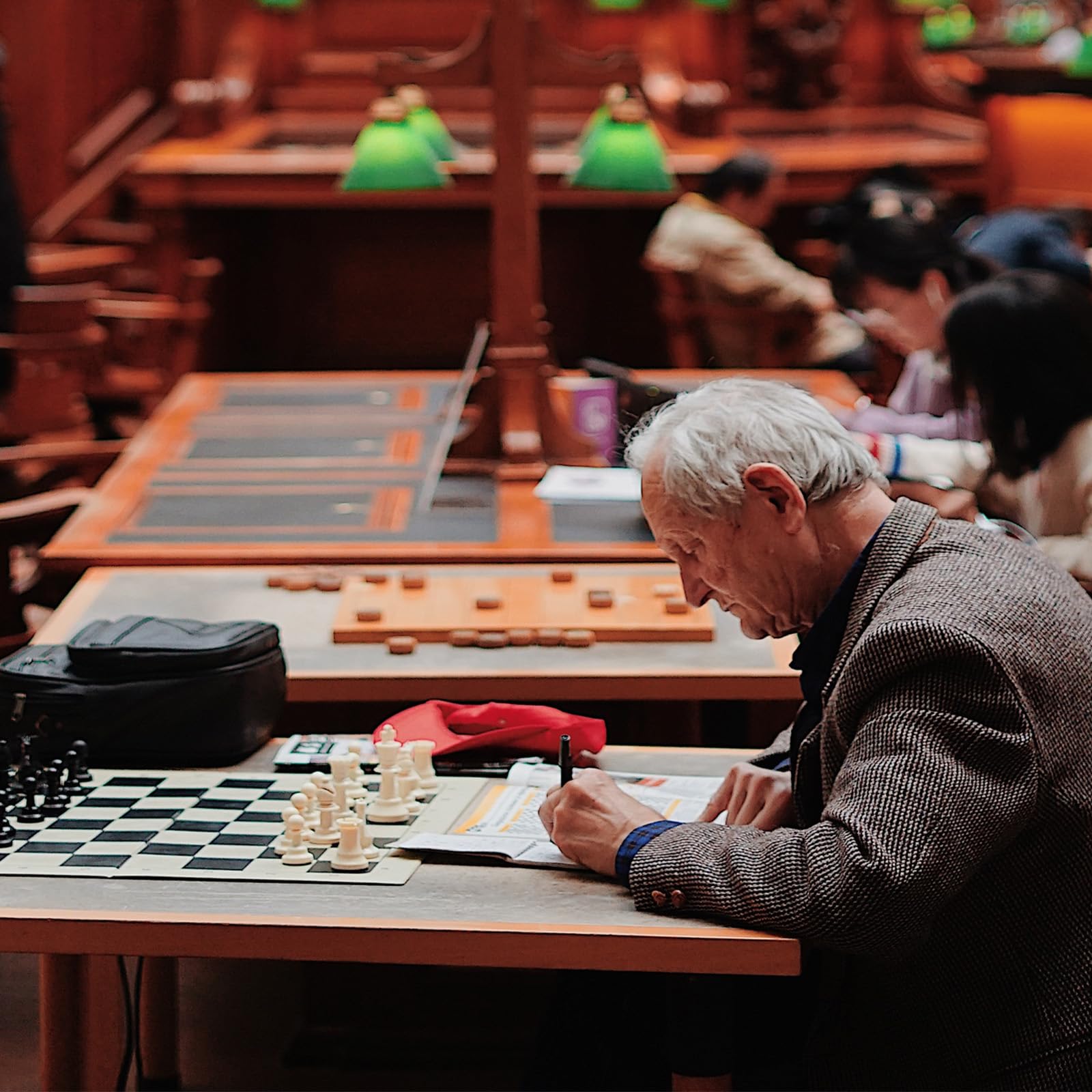 KIKOT Foldable Chess Board Tournament Size Big Chess Mat Set With ...