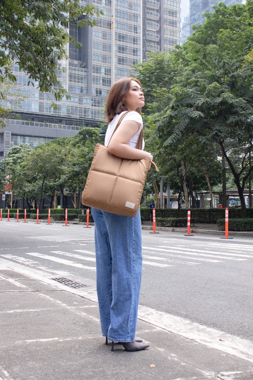 Meraki Essentials Versatile Puffer Tote Tan | Shopee Philippines