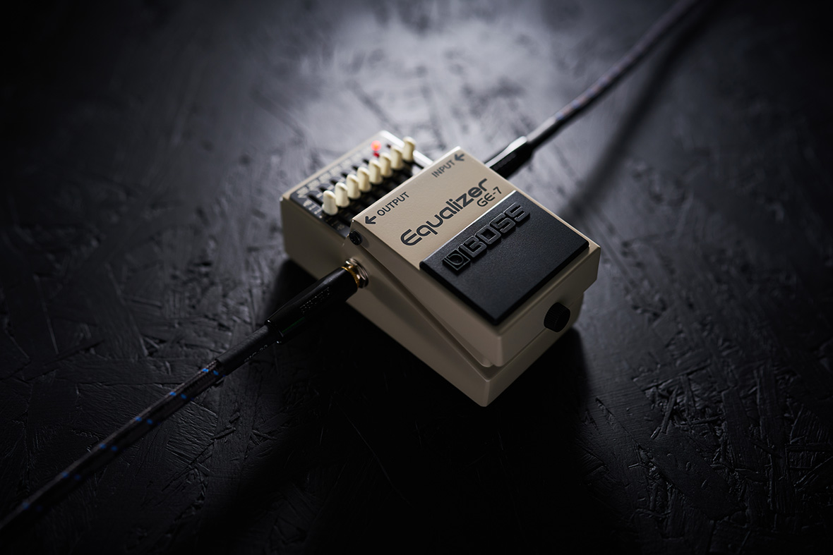 BOSS GE-7 Graphic Equalizer 7-band EQ 100Hz-6.4KHz Guitar Effect Pedal ...
