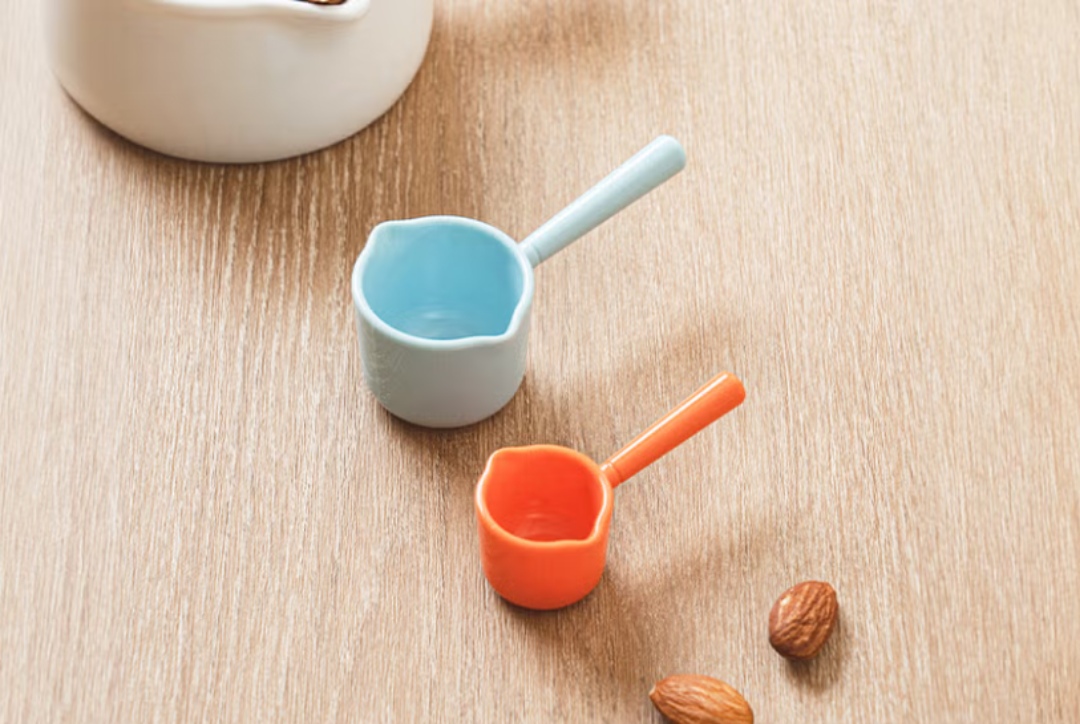 MILK PAN-SHAPED COLORFUL MEASURING SPOONS (2 PIECES) | Shopee Philippines