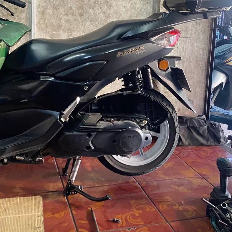 Motorcycle Main Stand or Center Stand for Yamaha Nmax V2/V3 chrome Made ...