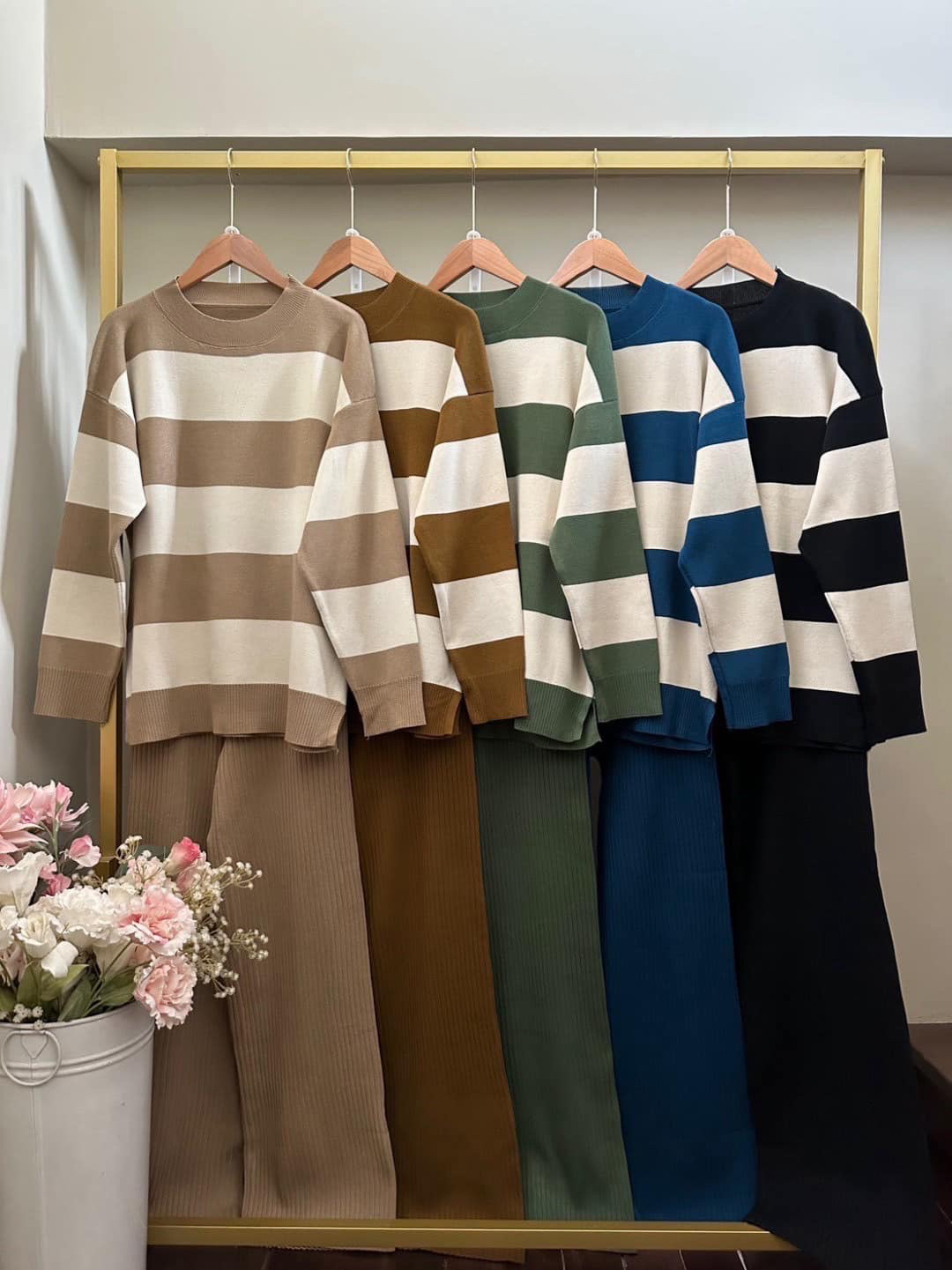 EZ Side Slit Hem Long Sleeve Stripe Top & Wide Leg Garter Ribbed Pants ...