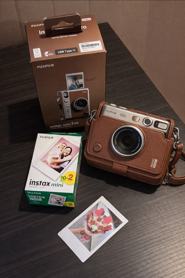 Fujifilm Instax Mini EVO Hybrid Instant Camera Pre-Owned Complete ...