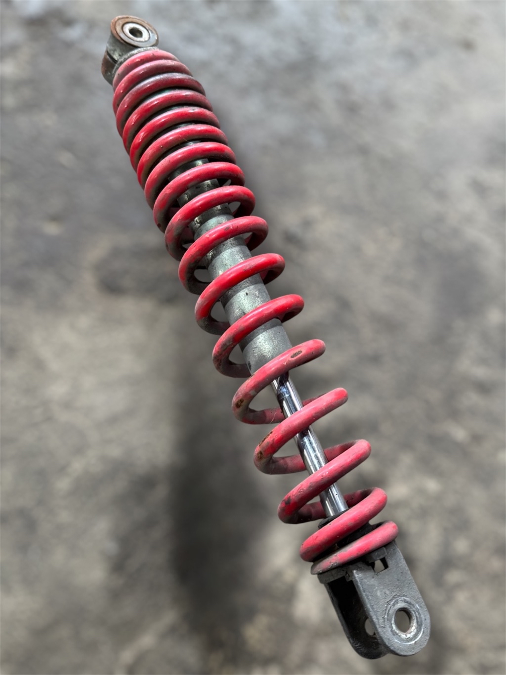 Rear Shock Mio Gravis V1 SECONDHAND | Shopee Philippines