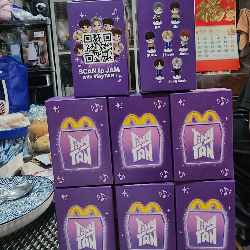 ORIGINAL TINY TAN THROWBACK EDITION BLIND BOX 2025 (ON-HAND) SHIPS IN ...