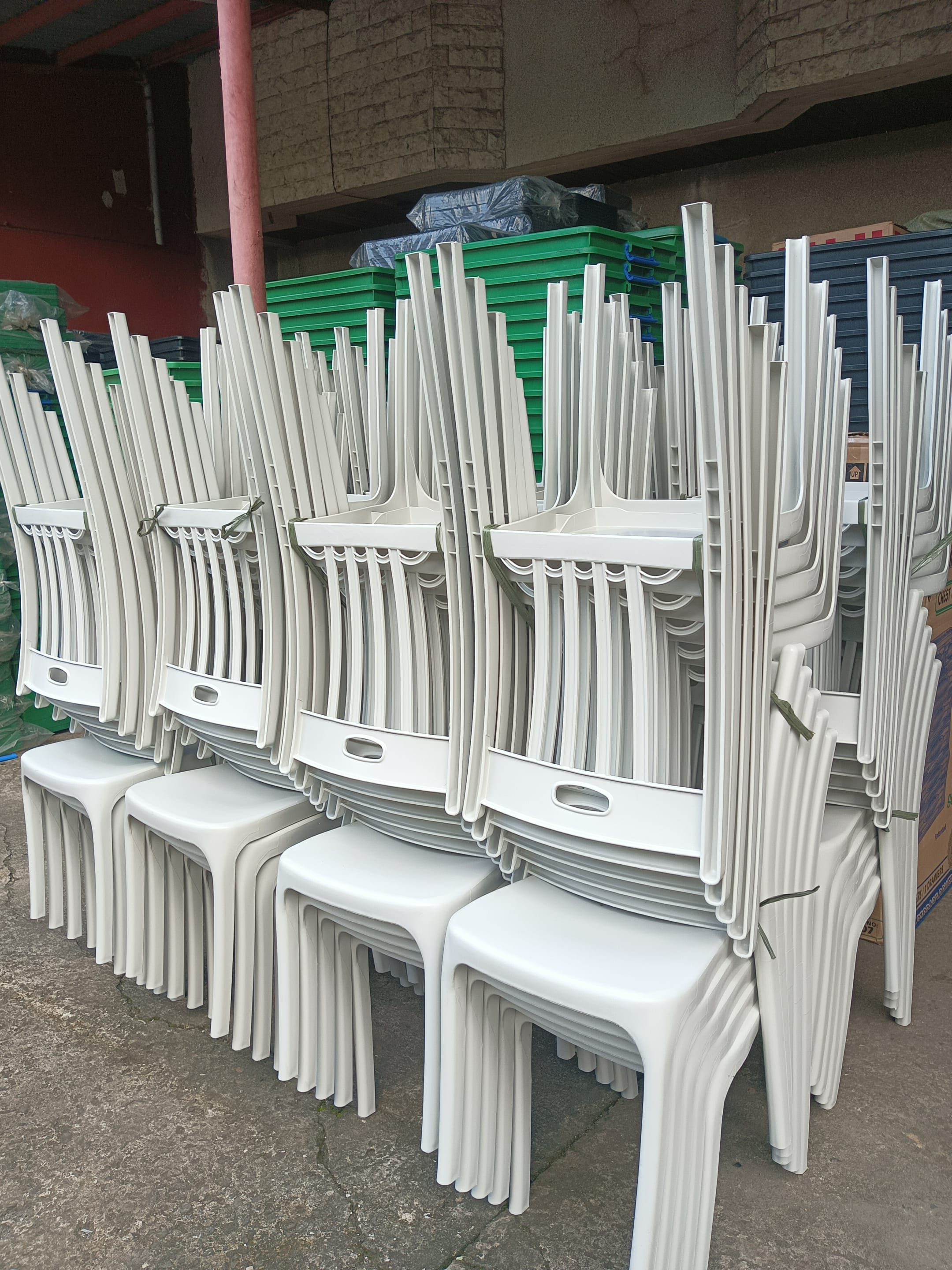CHAIR HAMPAS CENTRIX PLASTIC CHAIR HEAVY DUTY WITH BACKREST (MAXIMUM ...