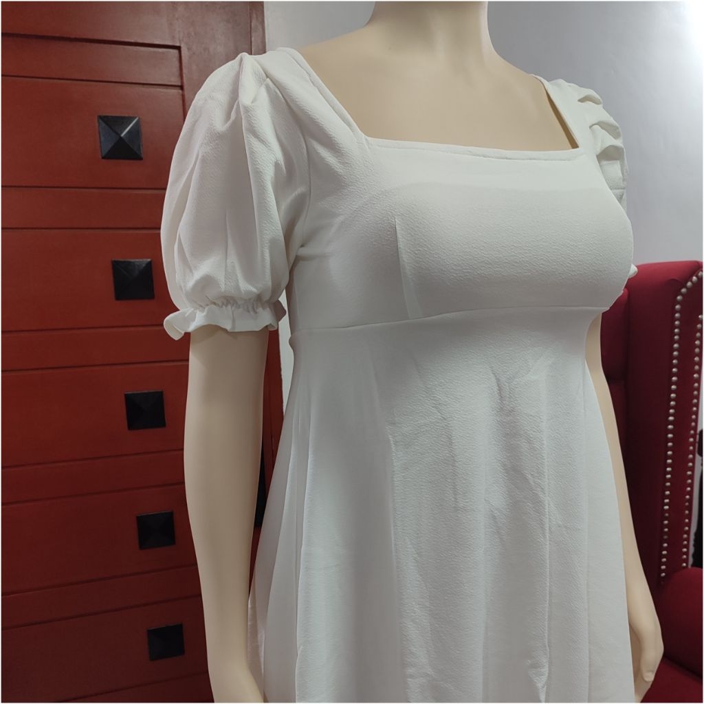Plus-size Fashionista XL-2XL Cielo backless white dress in crepe fabric ...