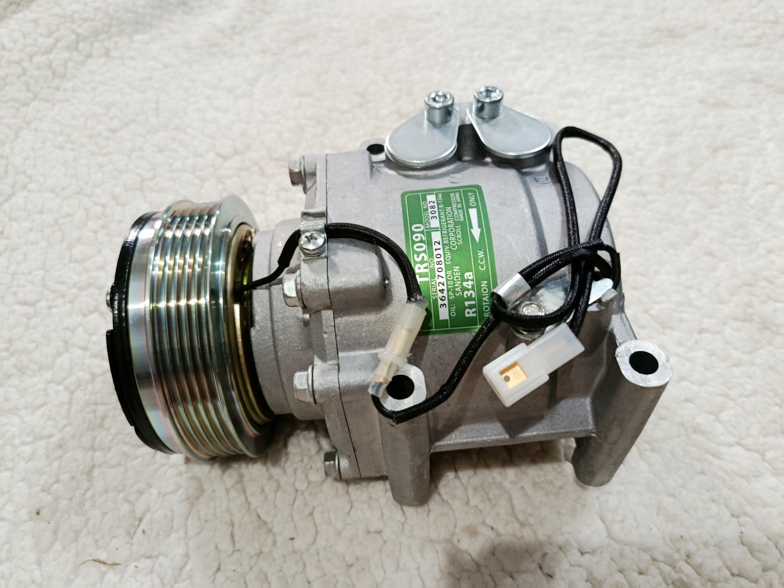 Toyota Corolla 1989 to 2002 Car Aircon Compressor Sanden TRS090 for 2E ...