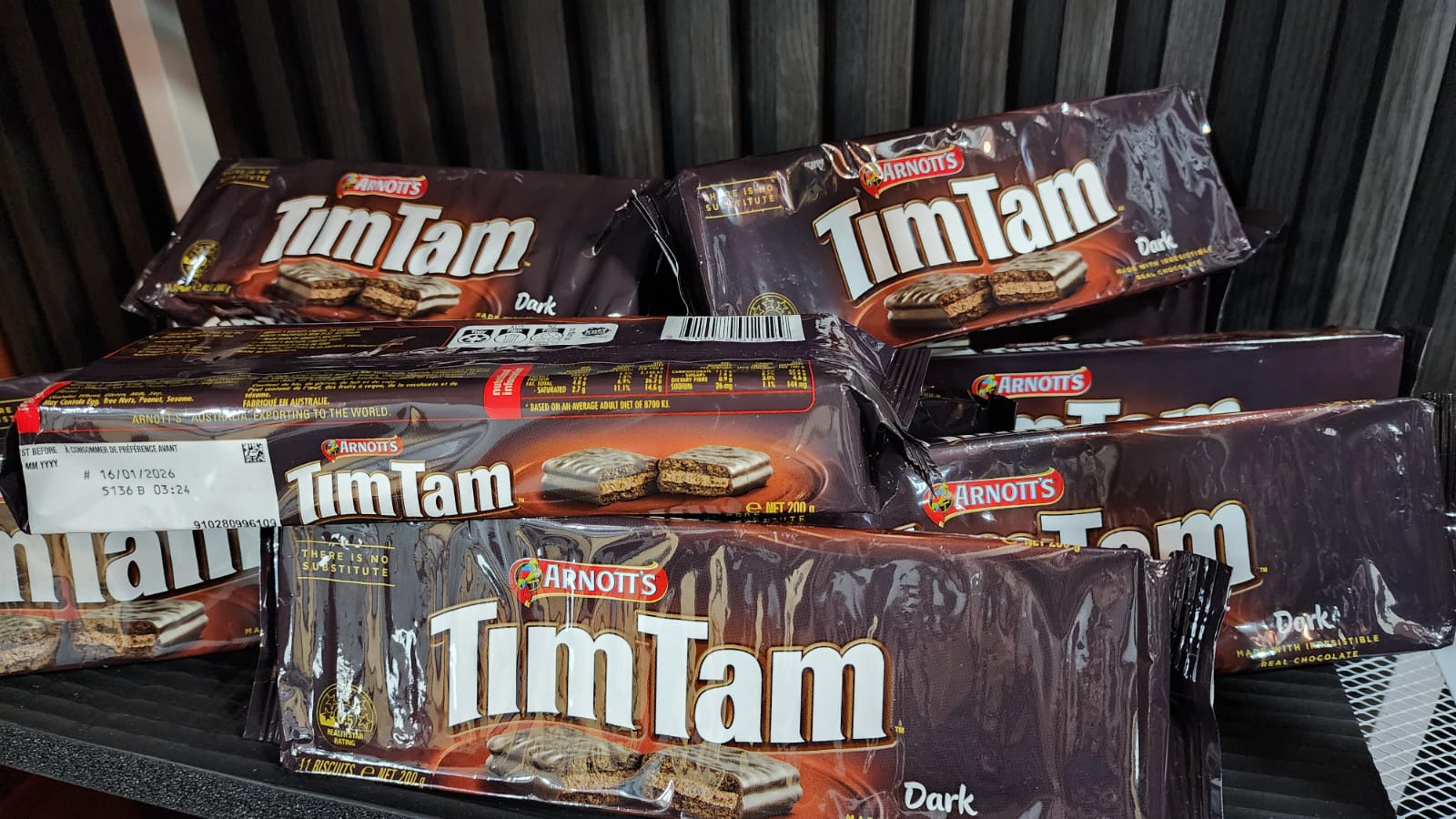 Arnott’s Tim Tam Dark Chocolate 200 g — Rich Dark‑Chocolate Biscuits ...