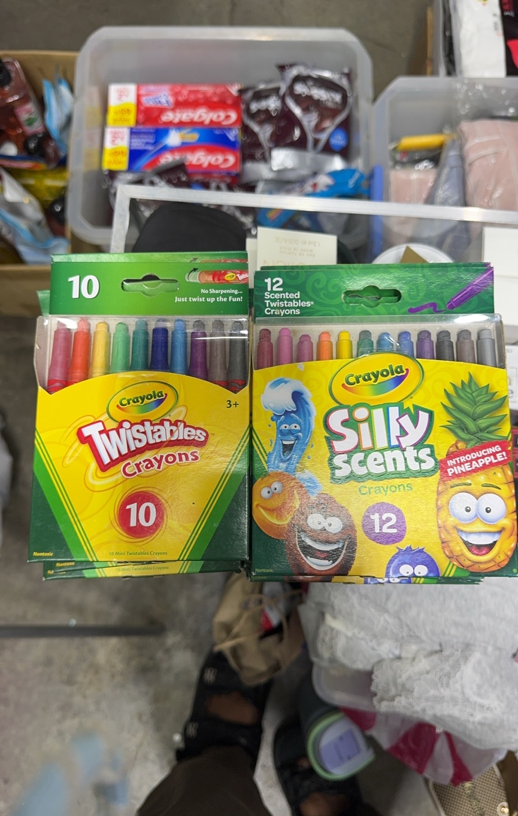 CRAYOLA Twistables Crayons X10 / Silly Scents Crayons X12 | Shopee ...