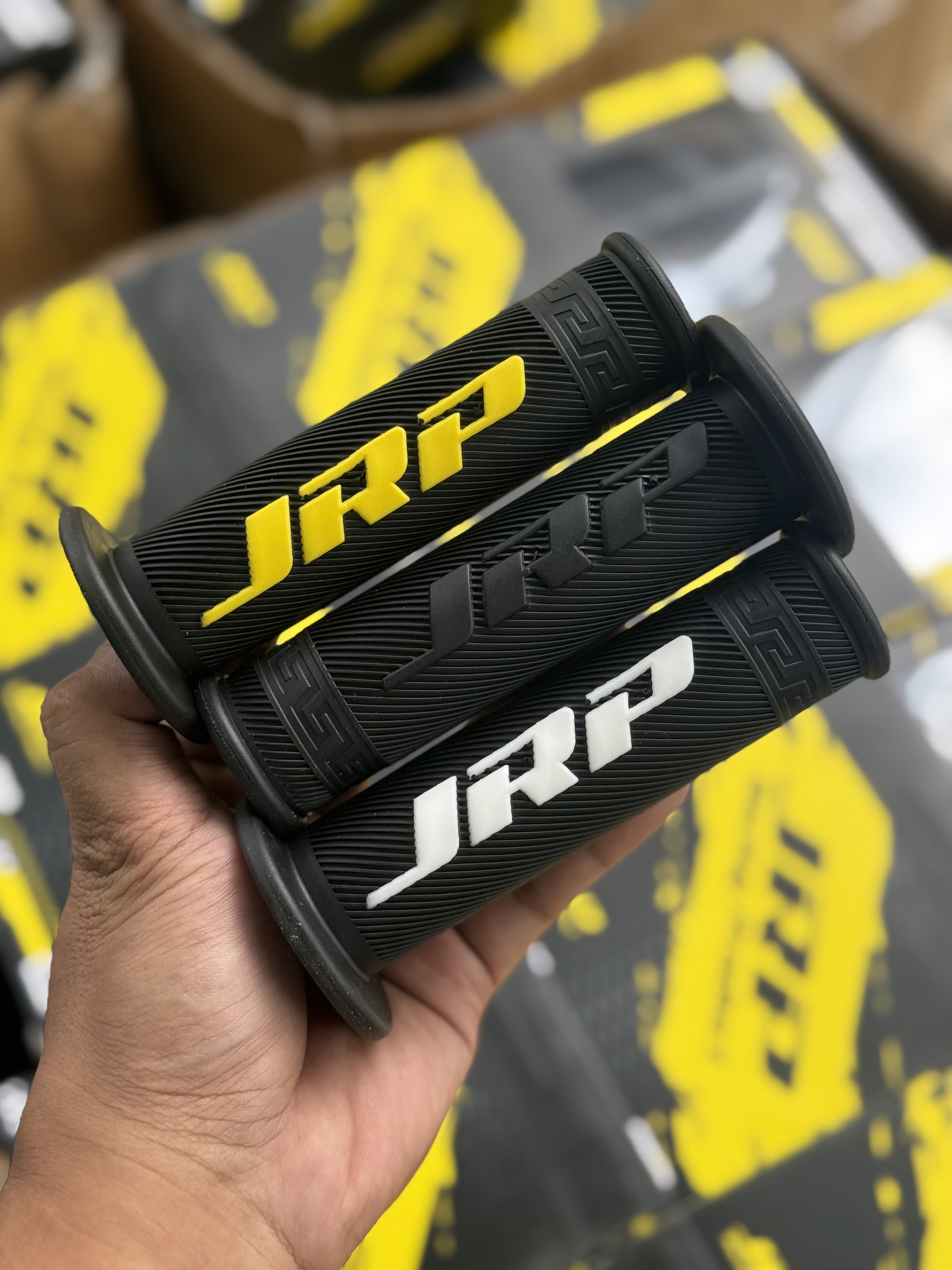 JRP HANLDE GRIP UNIVERSAL THAILAND MADE | Shopee Philippines