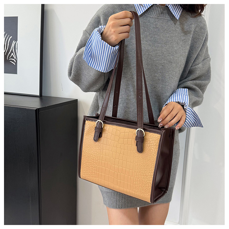 Mumu 8040 Woman Messenger Tote Bag in Croco Design Leather with Two ...