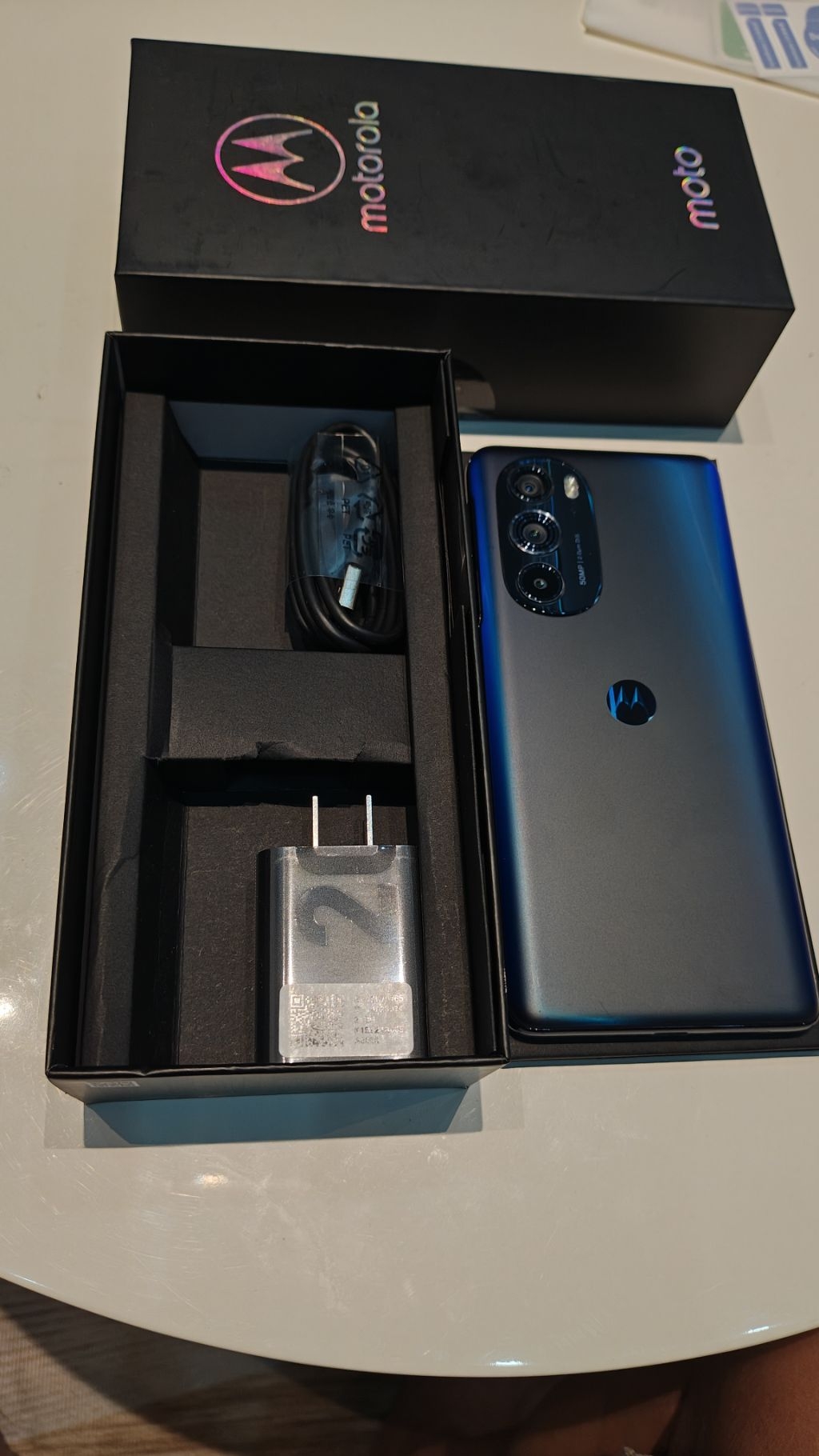 MOTO Edge Plus 2022 Complete.. | Shopee Philippines